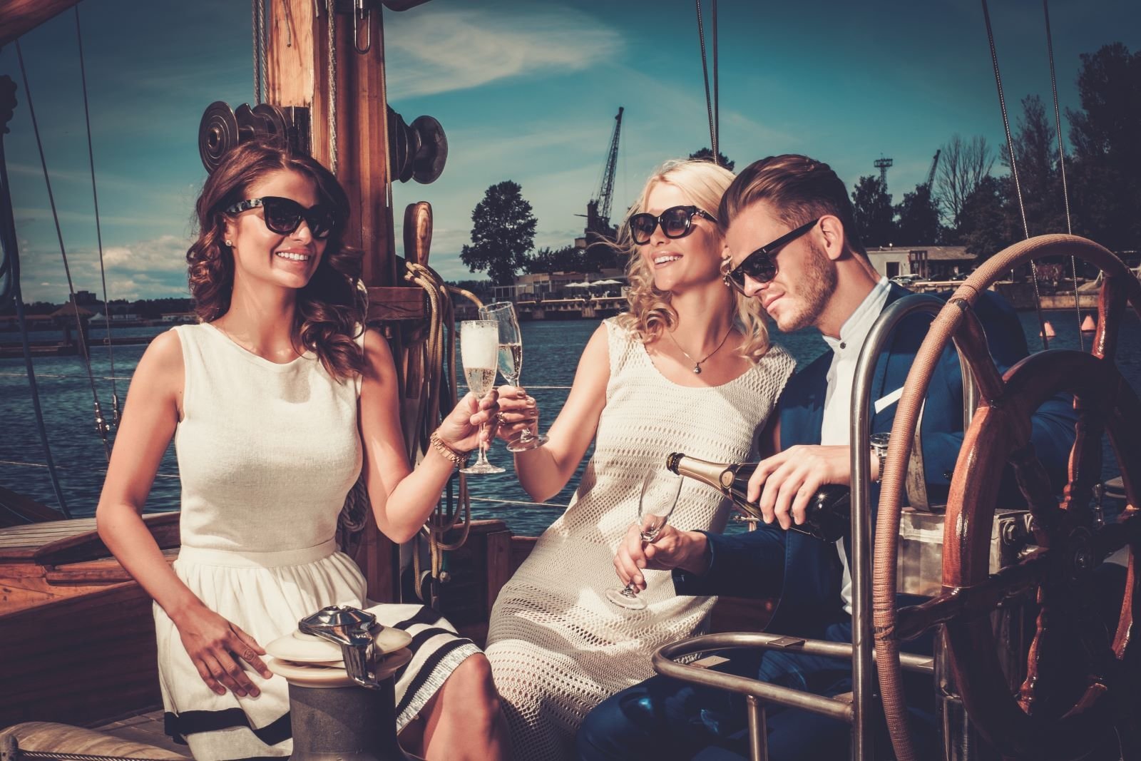 Inside Abu Dhabi’s Formula 1 Yacht Party Scene: A Floating Front Row